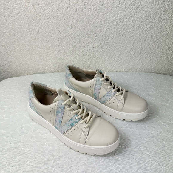 Vionic | Shoes | Vionic Sneakers Size 85 Womens Simasa Leather Lace Up ...